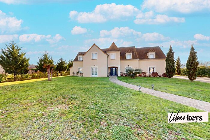 Maison à vendre - Louvilliers-en-Drouais - 8 pièces - 4 chambres