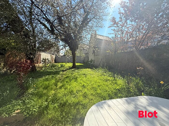 Maison à vendre - Quartiers Sud-Ouest, La Madeleine - 6 pièces - 5 chambres