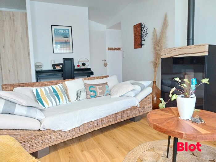 Maison à vendre - Saint-Michel-Chef-Chef - 6 pièces - 4 chambres