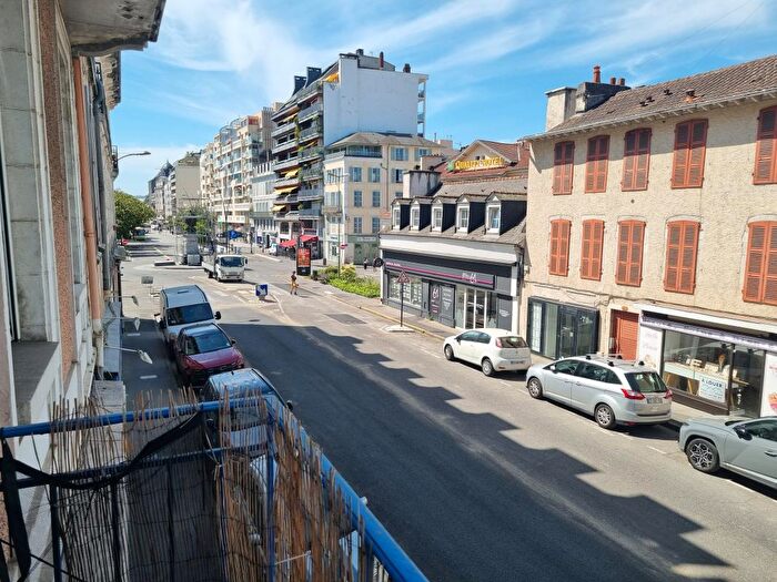 Appartement à vendre - Pau, Centre-ville - 2 pièces - 1 chambre