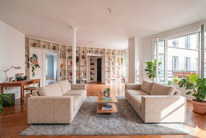 Paris 3ème, Sainte-Avoye : Appartement 5 pièces à vendre