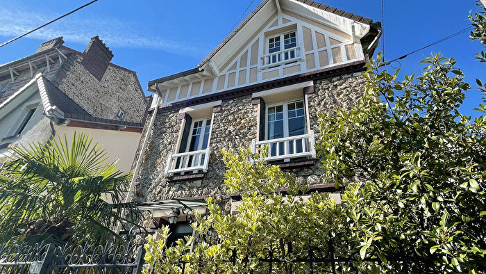 Enghien-les-Bains - Maison 5 pièces à louer