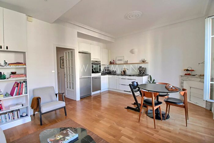 Appartement à vendre - Nice, Centre-ville - 3 pièces - 2 chambres