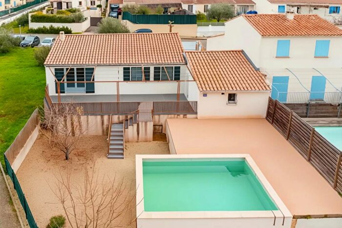 Maison à vendre - La Bastide-des-Jourdans - 4 pièces - 3 chambres