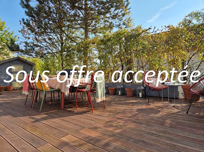 Appartement à vendre - Fontaines-sur-Saône - 6 pièces - 4 chambres