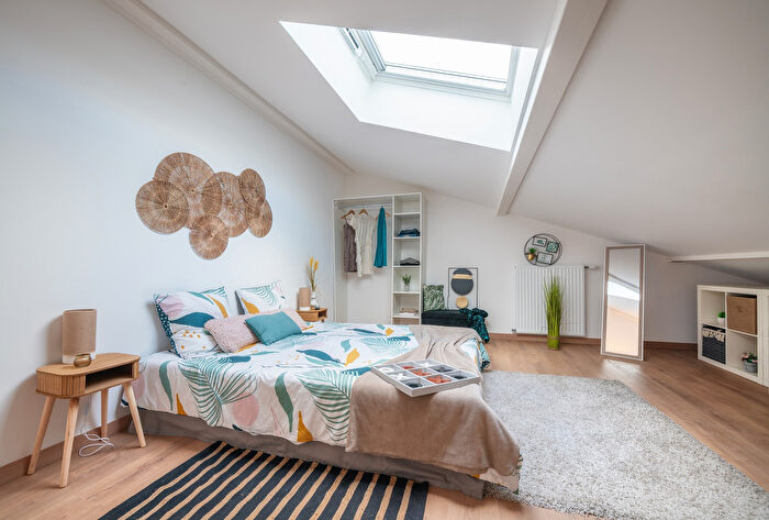 Appartement à vendre - Saint-Pierre-en-Faucigny - 2 pièces - 1 chambre