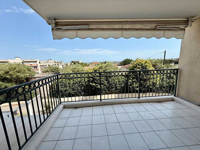 Appartement 4 pièces à louer - Les Combes, Antibes