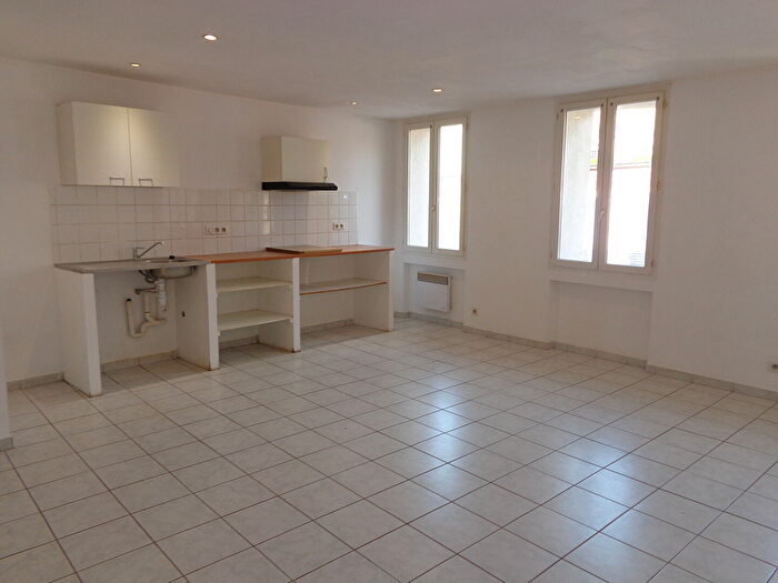Appartement à louer - Vidauban - 2 pièces - 1 chambre