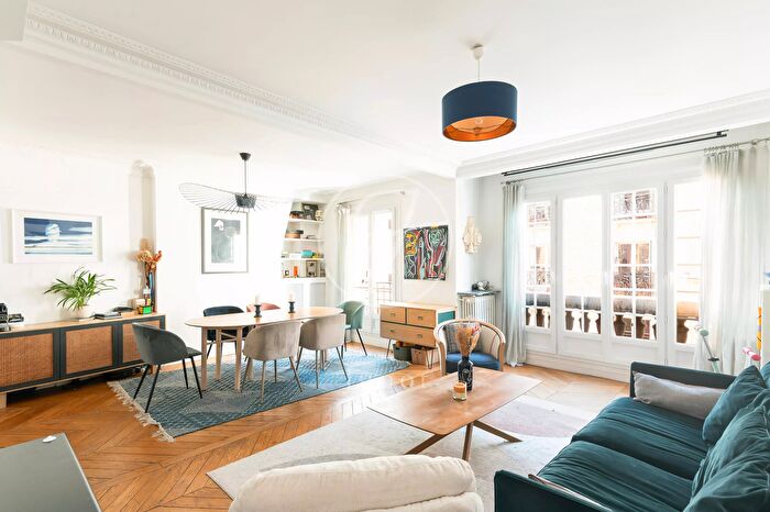 Appartement à vendre - Paris e , Grandes Carrières, Clichy - 4 pièces - 2 chambres