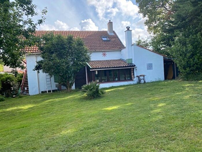Saint-Philbert-de-Grand-Lieu : Maison 4 pièces à vendre