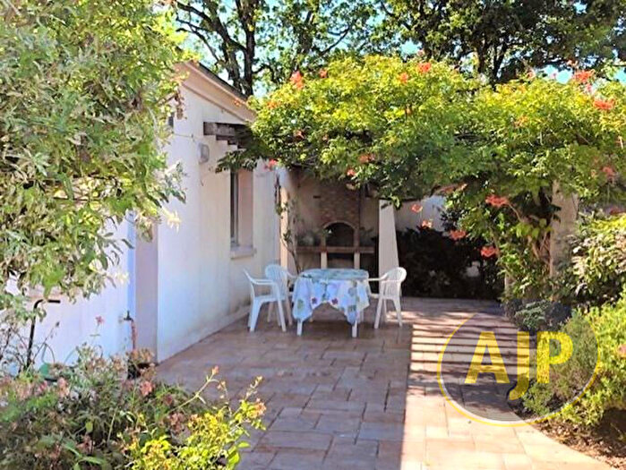 Maisons à vendre et appartements à louer - 1