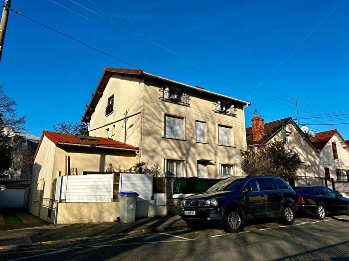 Ferrer-Émile Zola, Livry-Gargan : Appartement 1 pièce à louer