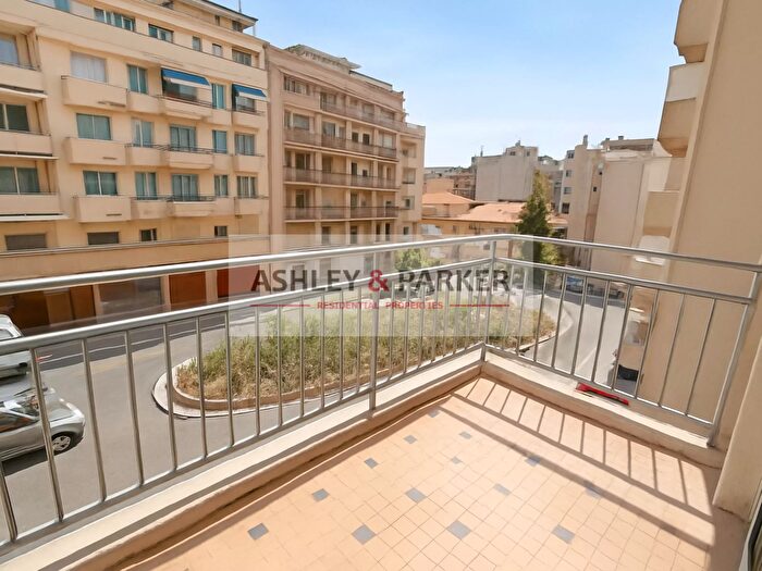 Appartement 3 pièces à Nice, Gambetta, à vendre