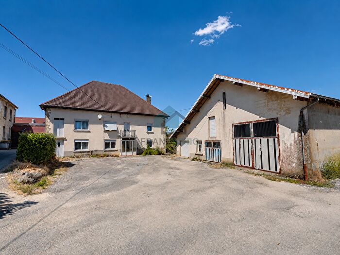 Belleherbe : Maison 11 pièces à vendre