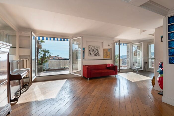 Maisons à vendre et appartements à louer - 1