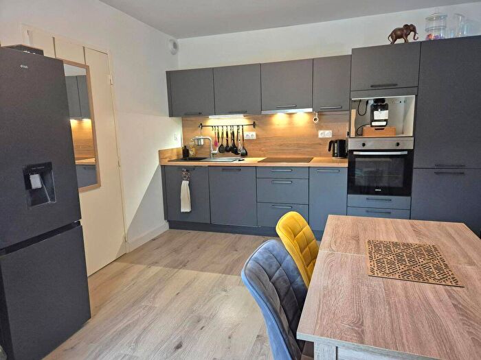 Appartement à louer - Saint-Père-Marc-en-Poulet - 2 pièces - 1 chambre