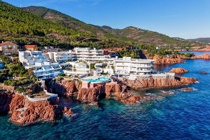 Appartement à vendre - Saint-Raphaël, Veyssières - 3 pièces - 2 chambres