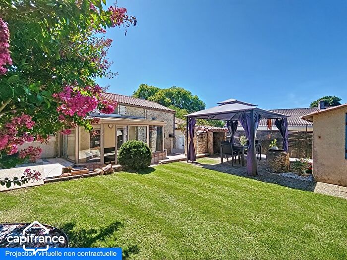 Maison à vendre - Saint-Jean-de-Thouars - 4 pièces - 3 chambres