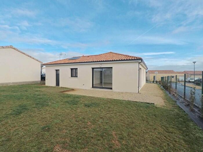 Maison à louer - Vouneuil-sous-Biard - 4 pièces - 3 chambres