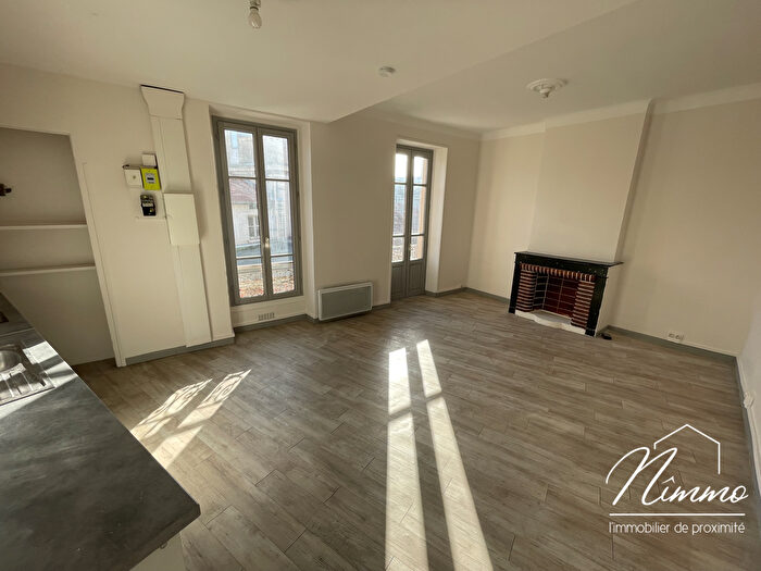 Appartement 3 pièces à louer - Nîmes, Placette