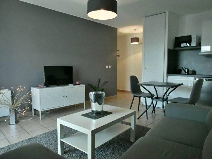 Appartement à louer - Annemasse - 2 pièces - 1 chambre