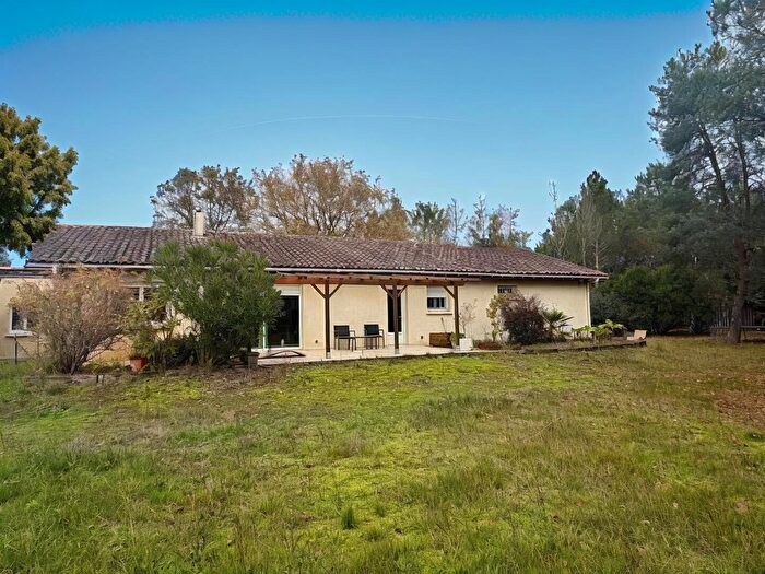 Maison 6 pièces à vendre à Lugos