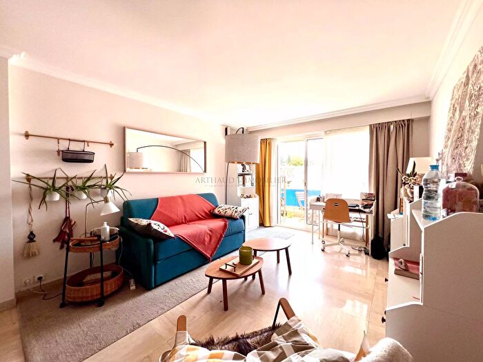 Appartement à vendre - Le Cannet, Rocheville, Colombier, Campelières - 3 pièces - 2 chambres