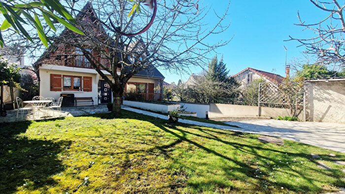 Maison à vendre - Sartrouville, LUnion - 7 pièces - 5 chambres