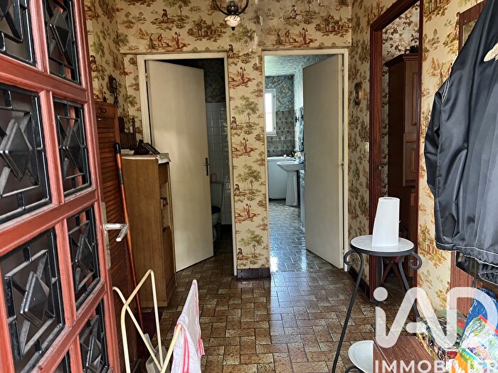 Maison à vendre - Nanteuil-en-Vallée - 4 pièces - 3 chambres