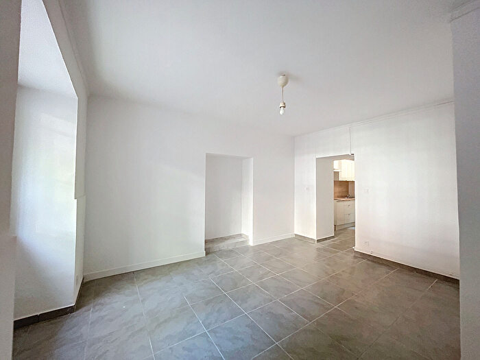 Appartement à louer - Avignon, Magnanen, Teinturiers - 1 pièce