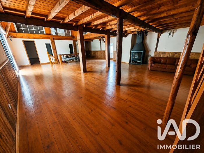 Prondines : Maison 9 pièces à vendre