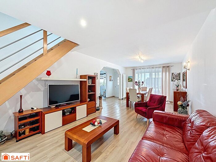 Maison à vendre - Morangis - 6 pièces - 3 chambres