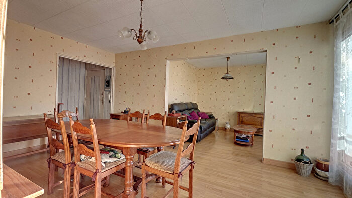 Appartement à vendre - Clermont-Ferrand, Croix de Neyrat - 4 pièces - 2 chambres