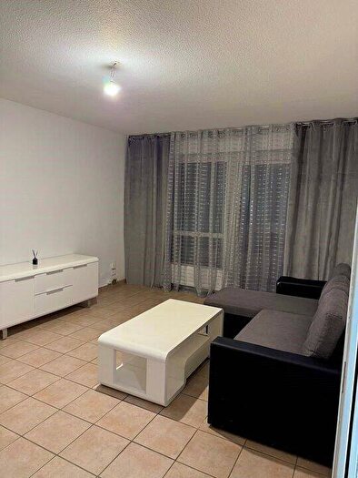 Appartement à louer - Beulet-Ile de France, Annemasse - 2 pièces - 1 chambre
