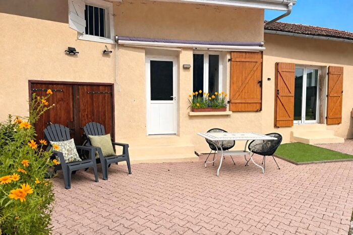 Maison 3 pièces à Claveisolles, à vendre