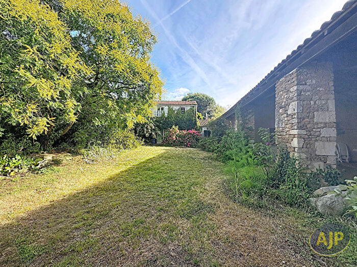 Maison 7 pièces à Saint-Cyr-en-Talmondais, à vendre