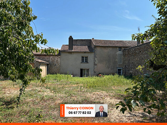 Maison à vendre - Ménigoute - 10 pièces - 7 chambres