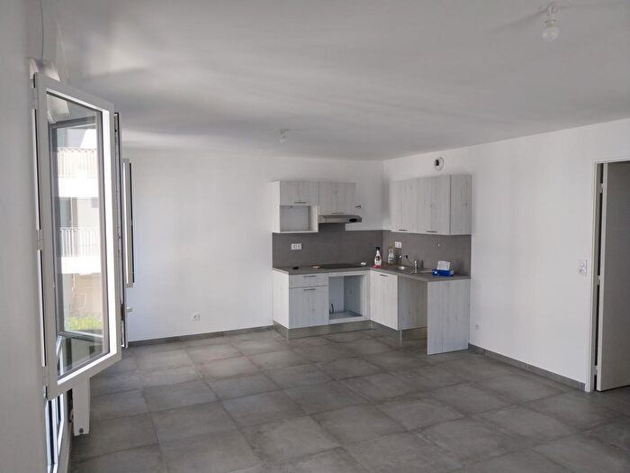 Appartement à louer - Villeurbanne, Ferrandière, Maisons Neuves - 4 pièces - 3 chambres