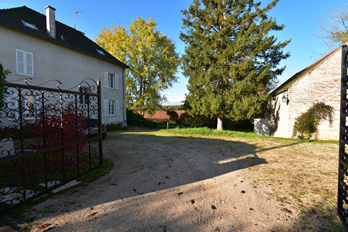 Maison à vendre - Ladoix-Serrigny - 8 pièces - 5 chambres