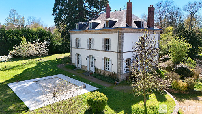 Maison 13 pièces à vendre à Bourbon-lArchambault