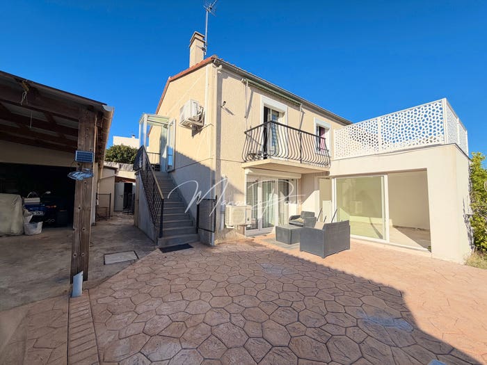 Saint-Estève - Maison 6 pièces à vendre