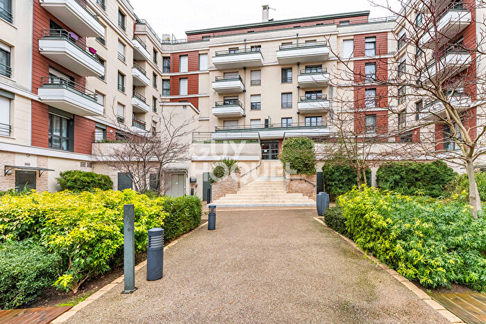 Appartement à vendre - Colombes, Europe - 5 pièces - 4 chambres