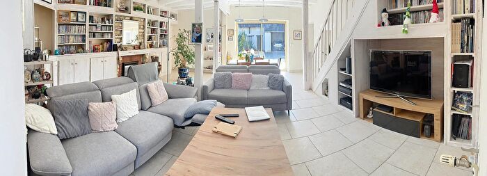 Maison à vendre - Les Bordes - 7 pièces - 4 chambres