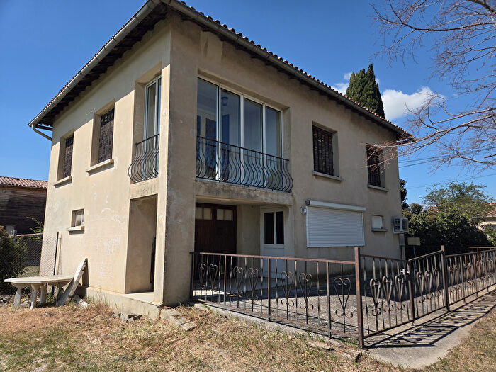 Sainte-Cécile-les-Vignes : Maison 8 pièces à vendre