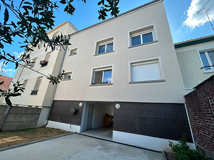 Villemomble, Centre-ville, Orangerie : Appartement 2 pièces à louer