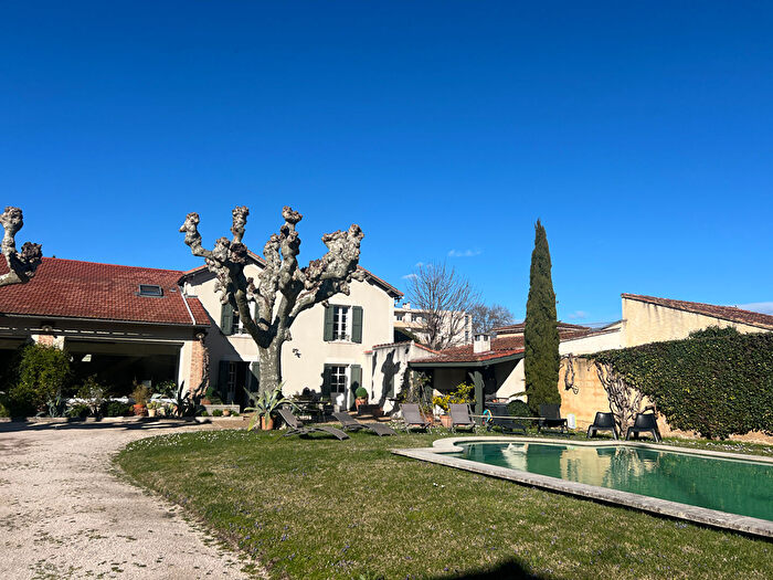 Maison à vendre - Avignon, Saint-Ruf - 6 pièces - 4 chambres