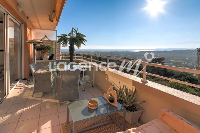 Appartement à vendre - Nice, Corniche Fleurie - 3 pièces - 2 chambres