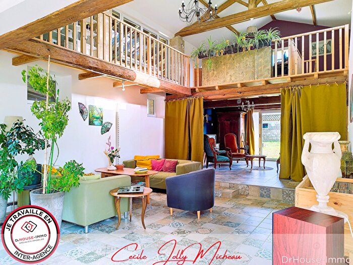 Maison à vendre - Civrac-de-Blaye - 6 pièces - 4 chambres