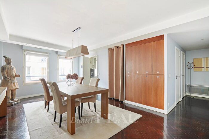 Appartement à vendre - Paris e , Champ de Mars - 3 pièces - 2 chambres