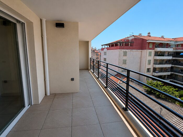 Appartement 3 pièces à vendre - Nice, Riquier
